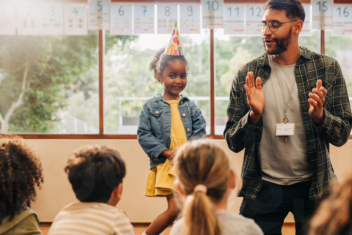 Birthday celebration at primary school class – Jacob Lund Photography ...