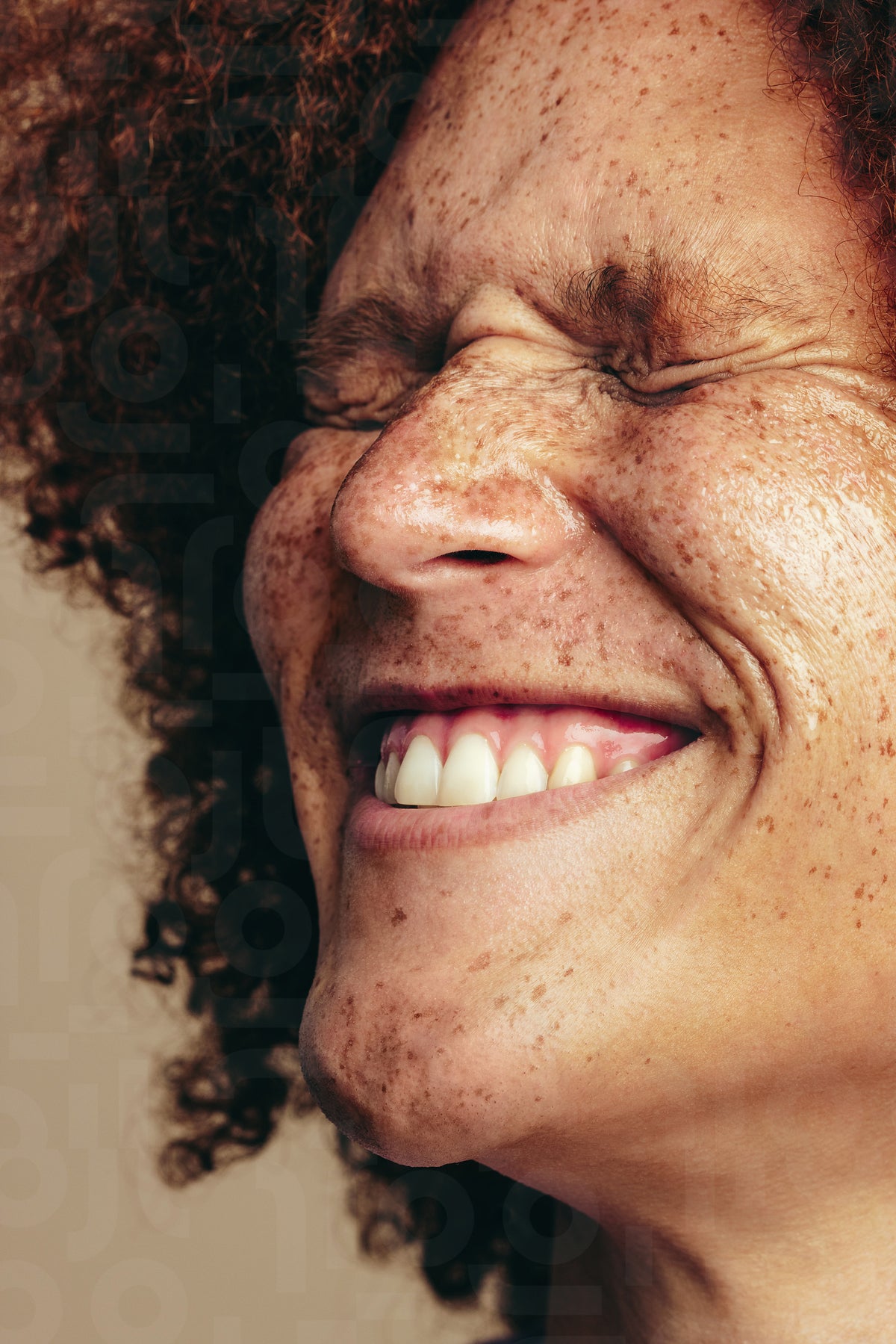 Radiant smile with a freckled face – Jacob Lund Photography Store ...