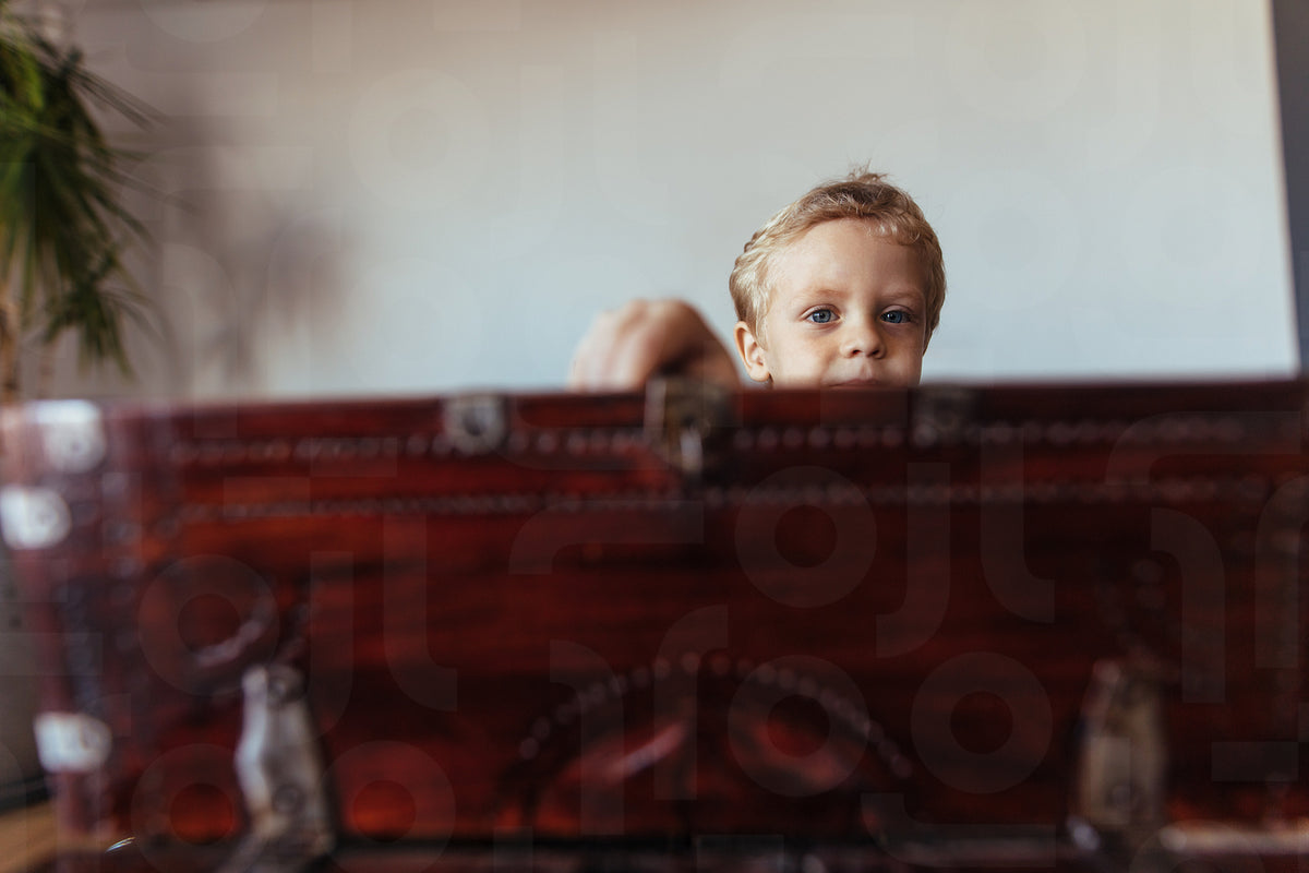 Little boy with an old wooden box – Jacob Lund Photography Store ...
