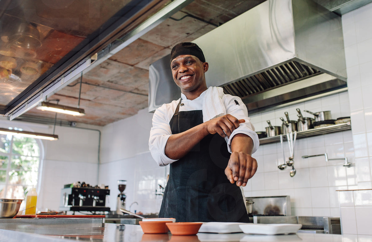 Gourmet chef in a restaurant kitchen – Jacob Lund Photography Store ...